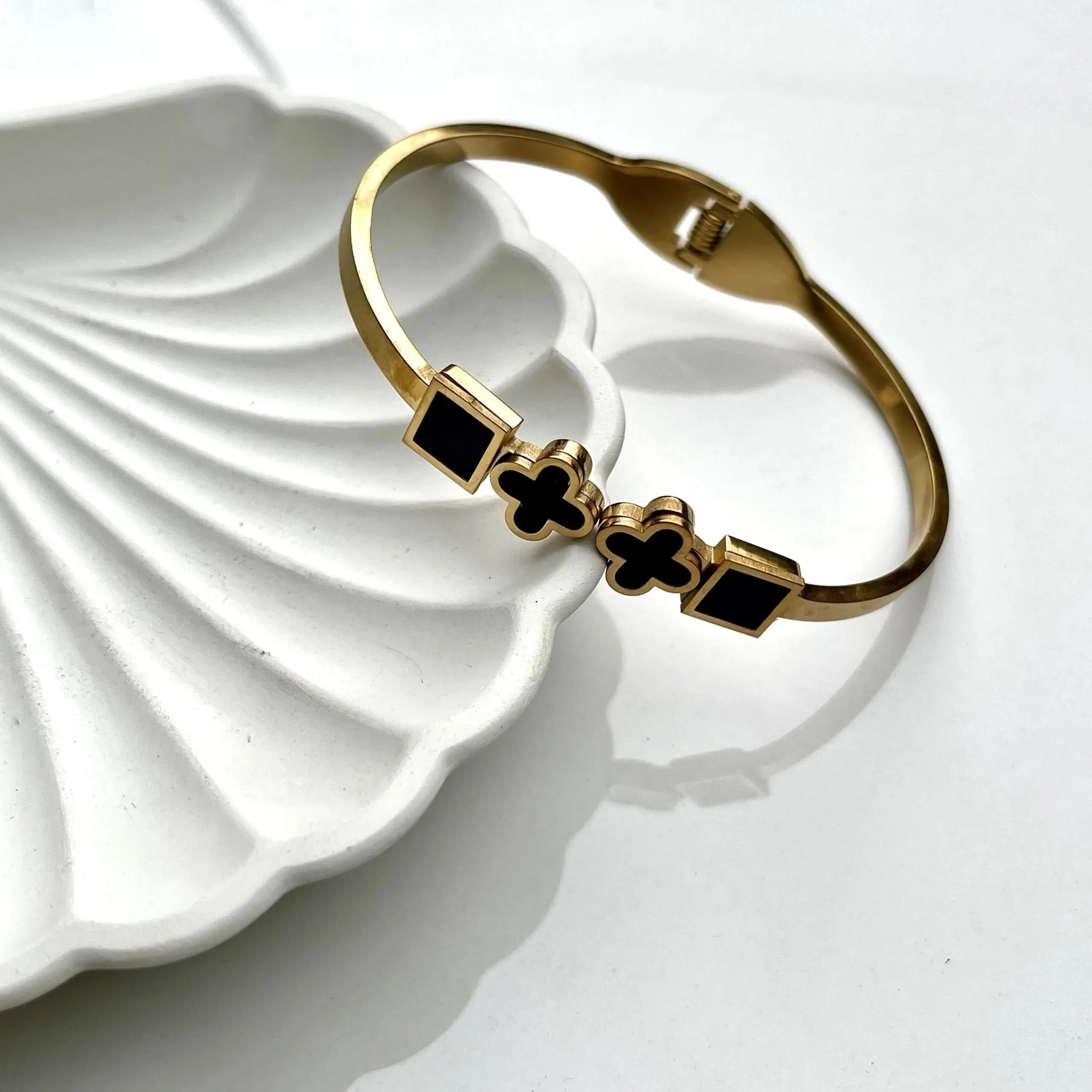 Enchanted Clover Cuff